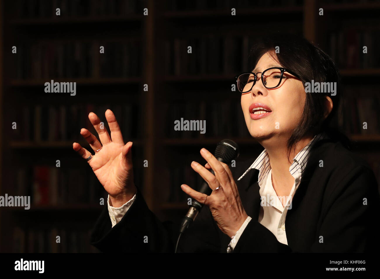 17th Nov, 2017. S. Korean singer Jung Mi-jo South Korean singer Jung Mi ...