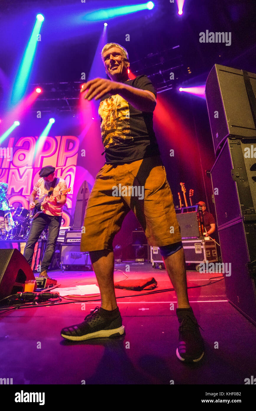 Bez happy mondays hi-res stock photography and images - Alamy