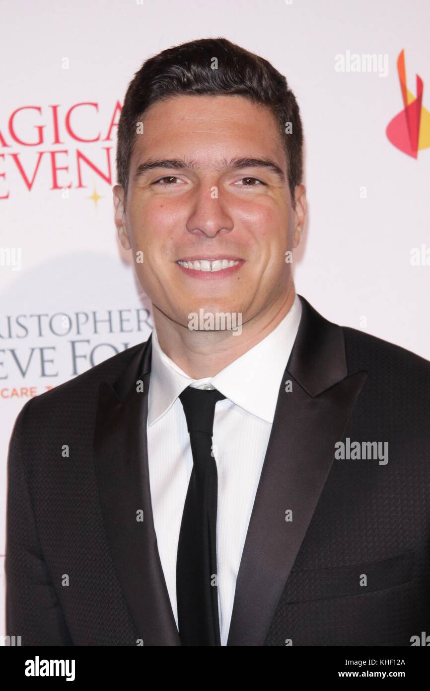 New York, NY, USA. 16th Nov, 2017. William Reeve at The Christopher ...