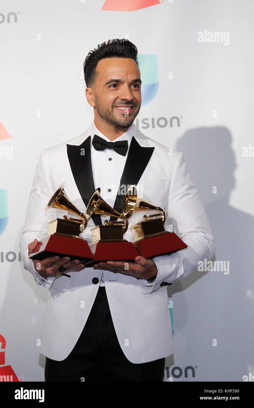 Las Vegas, NV, USA. 16th Nov, 2017. Luis Fonsi (Record of the Year ...