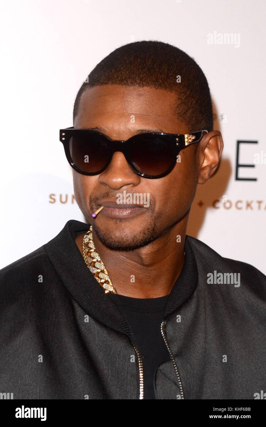 Los Angeles, CA, USA. 13th Nov, 2017. Usher Raymond IV at arrivals for ...