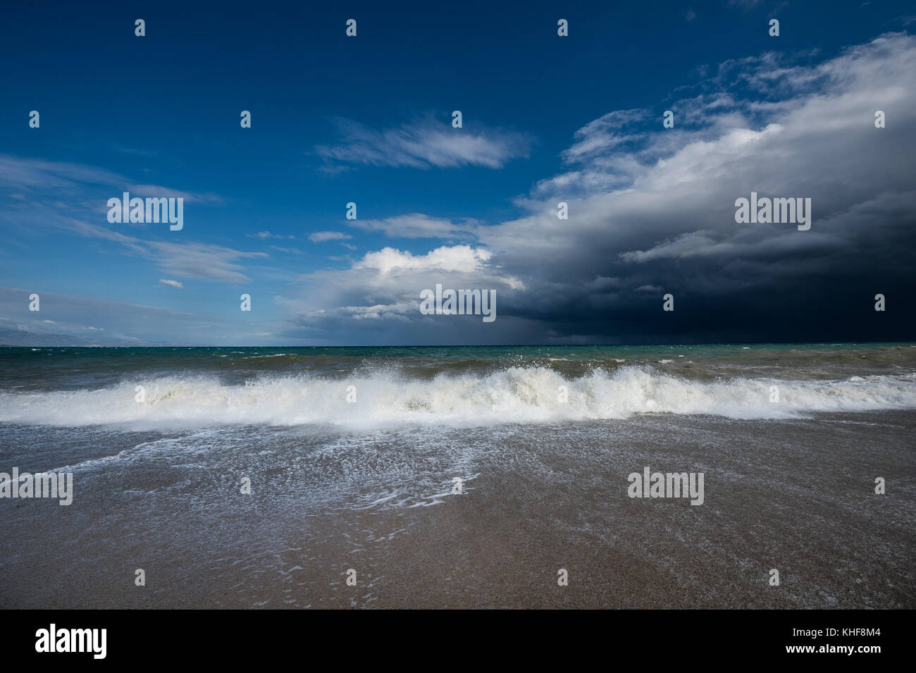 Corigliano Calabro, the arrival of the NUMA cyclone that has formed in ...