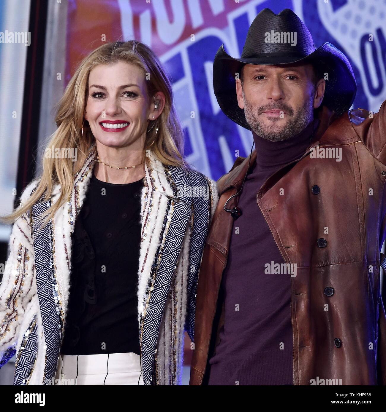 New York, NY, USA. 17th Nov, 2017. Tim McGraw, Faith Hill on stage for ...