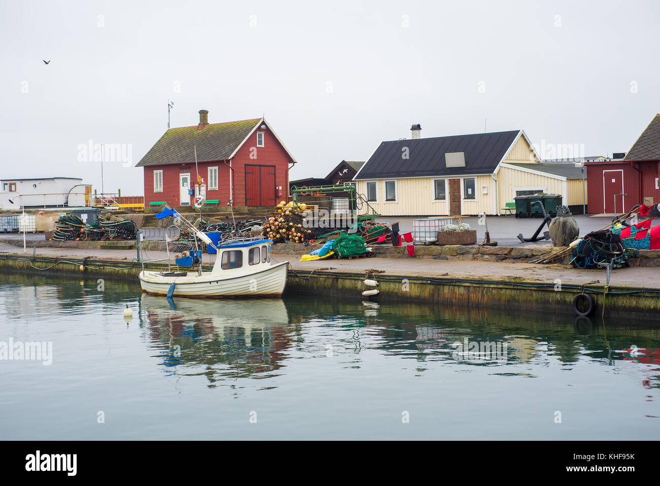 Traditional harbor scene hi-res stock photography and images - Alamy