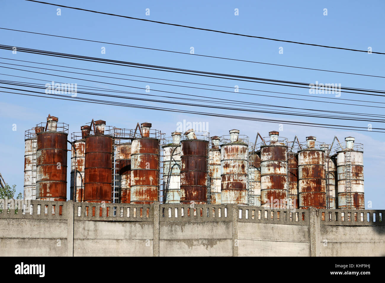 Industrial zone factory buildings hi-res stock photography and images ...