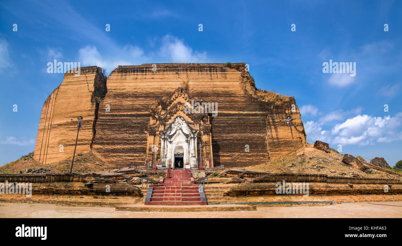 Pa Hto Taw Gyi pagoda Temple in Mingun, Mandalay region, Myanmar ...
