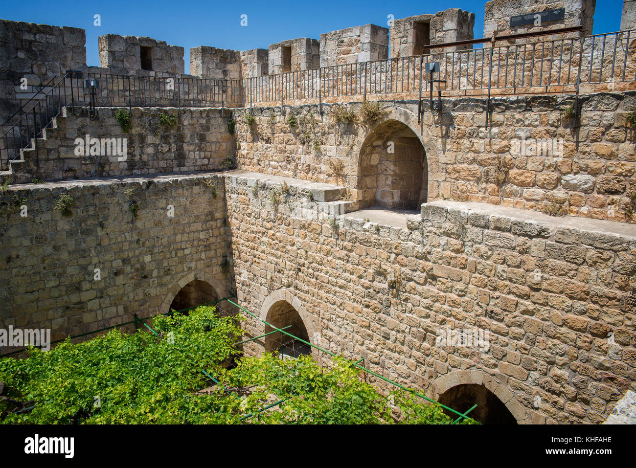 Ancient jerusalem construction hi-res stock photography and images - Alamy