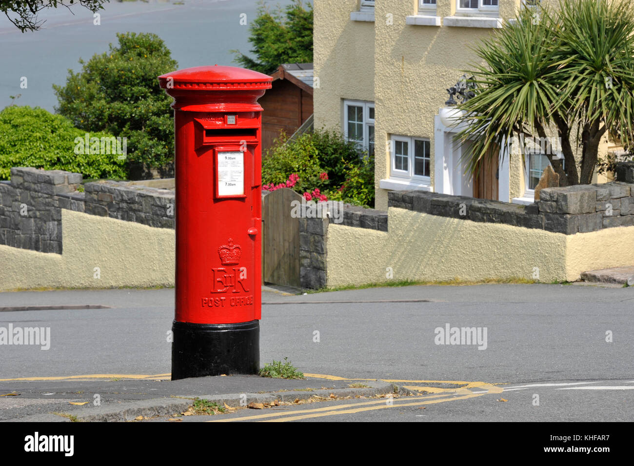 Elizabeth ii postbox hi-res stock photography and images - Alamy
