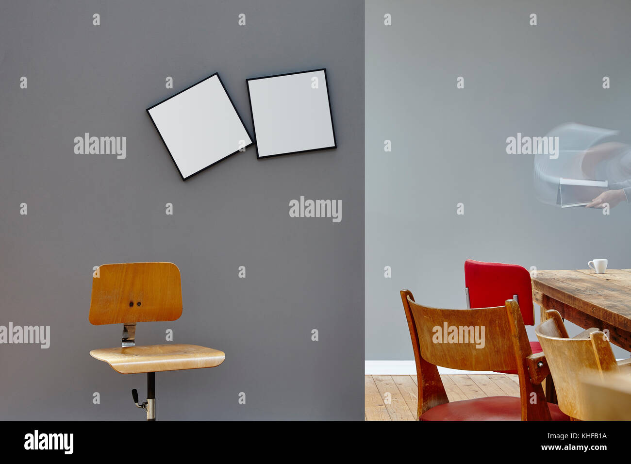 Work atmosphere hi-res stock photography and images - Alamy