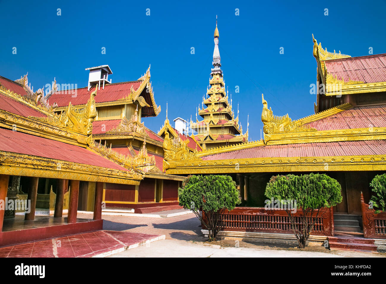 Royal palace in mandalay hi-res stock photography and images - Alamy