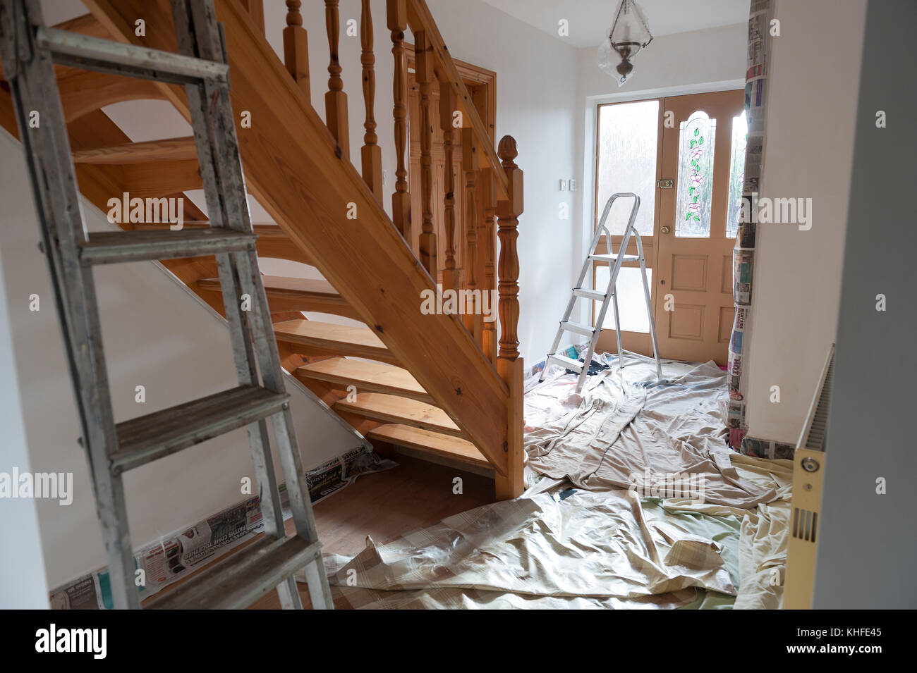 Dust sheet paint hi-res stock photography and images - Alamy