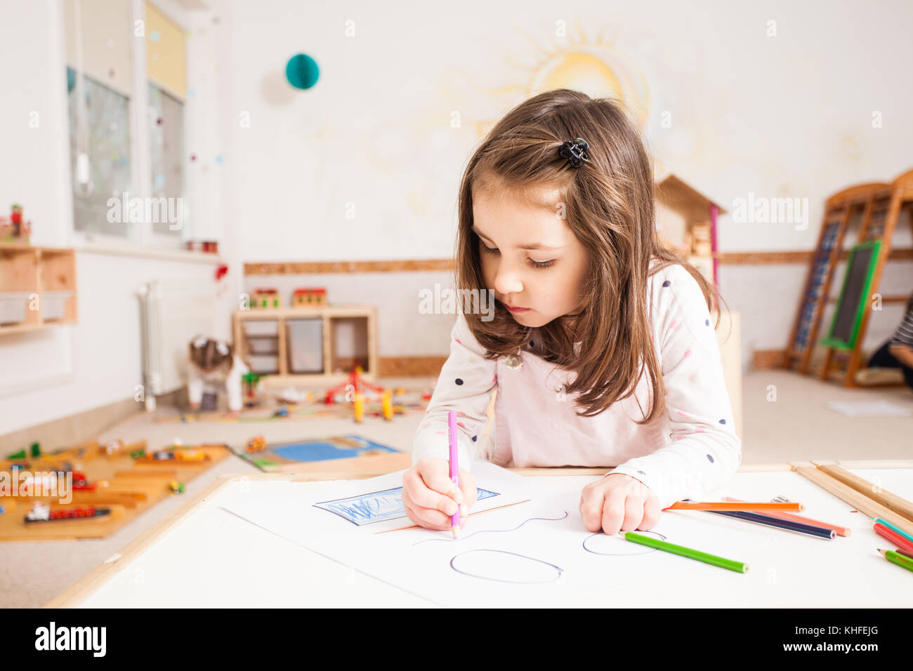 Drawing lesson in kindergarten Stock Photo - Alamy