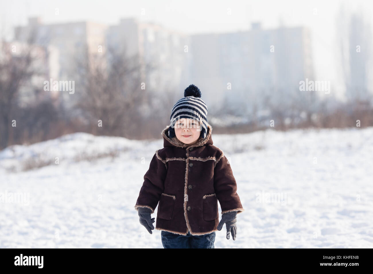 Winter portrait of boy Stock Photo - Alamy