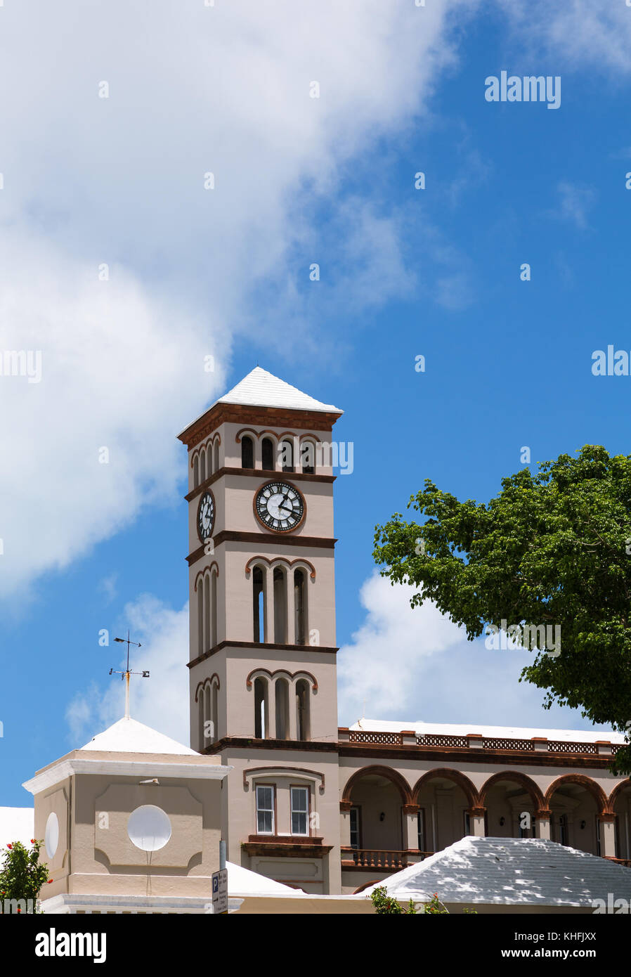 Hamilton Bermuda Sessions House and Clock Tower Stock Photo - Alamy