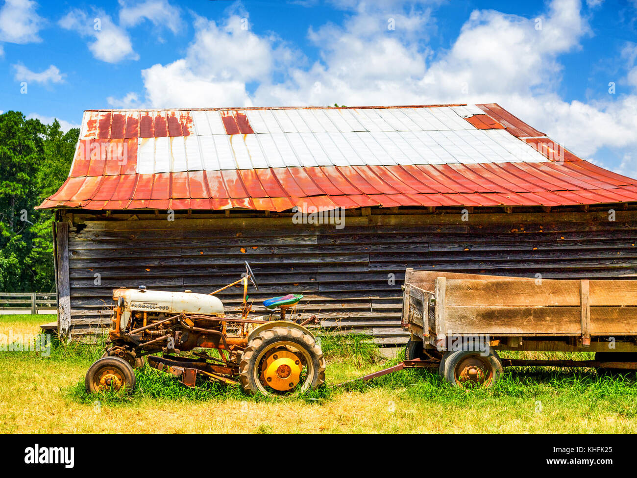 Old farm trailer ancient hi-res stock photography and images - Alamy