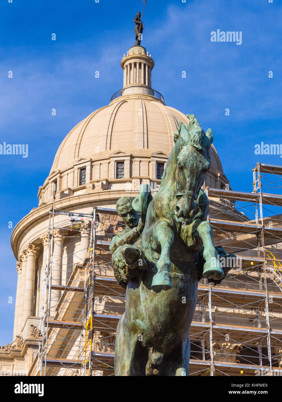 Monument and Flags of Oklahoma at State Capitol in Oklahoma City Stock ...