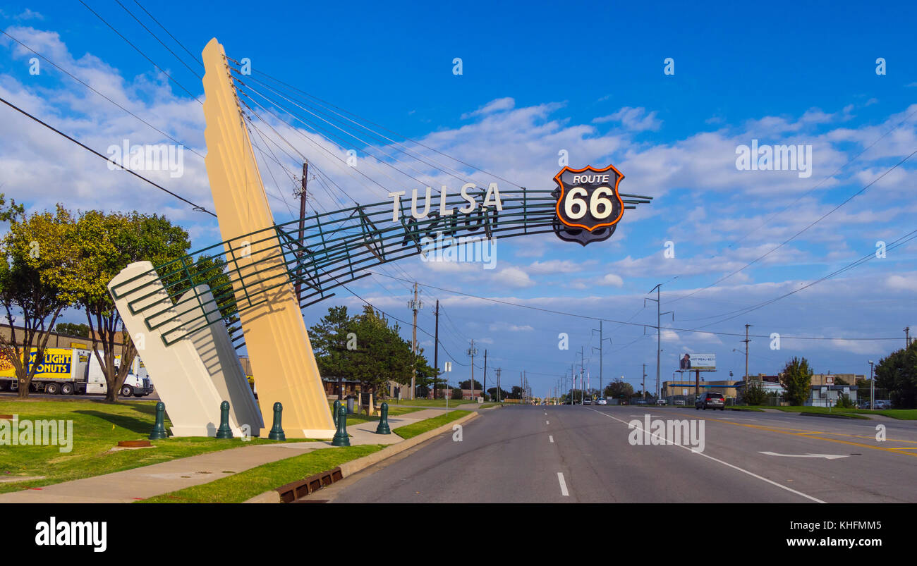 Tulsa Gate on historic Route 66 in Oklahoma Stock Photo - Alamy