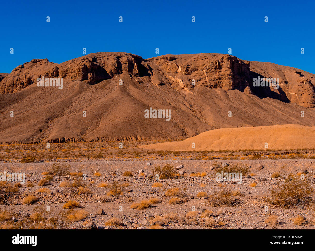 Beautiful scenery route through Death Valley National Park in ...