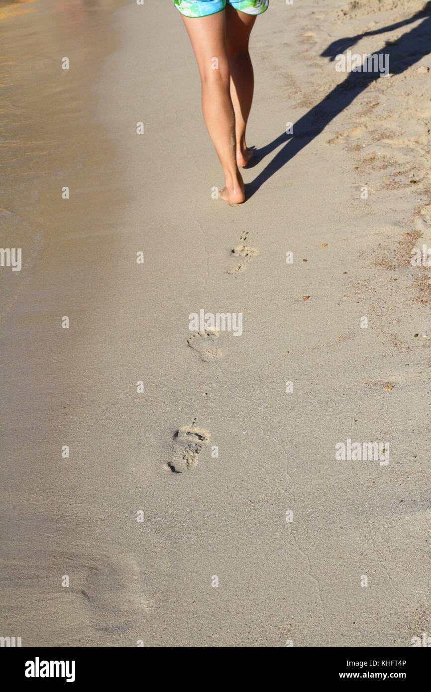 Woman sand footsteps hi-res stock photography and images - Alamy