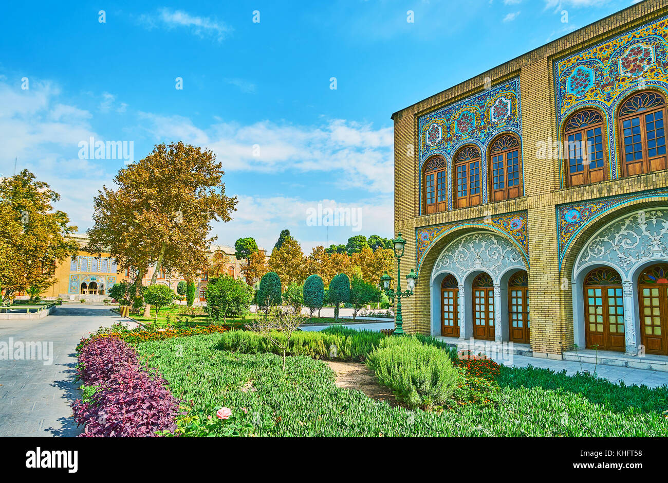 The lush garden with flower beds around the Abyaz Palace (Golestan ...
