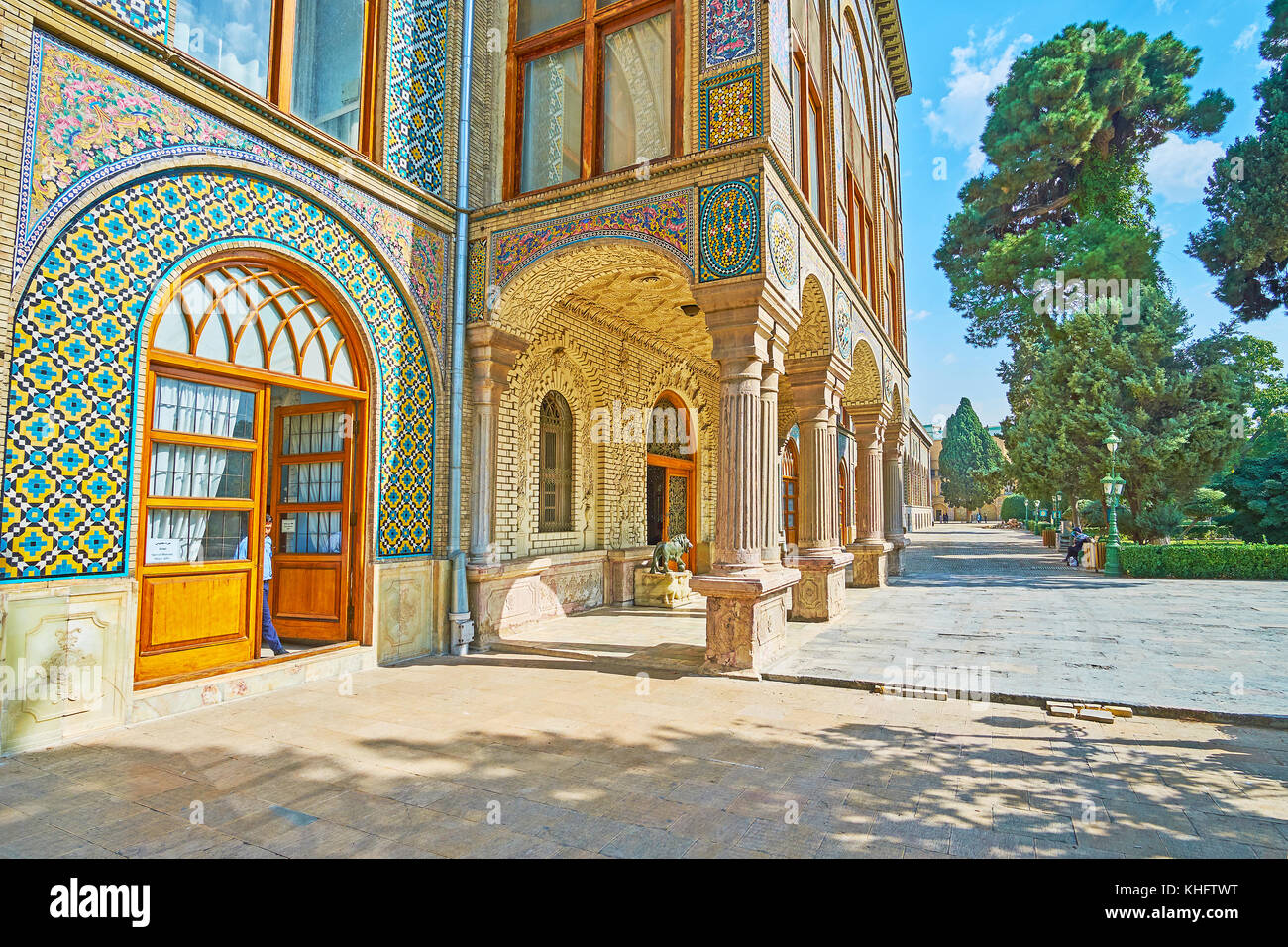 TEHRAN, IRAN - OCTOBER 11, 2017: The scenic entrance to Main Halls of ...
