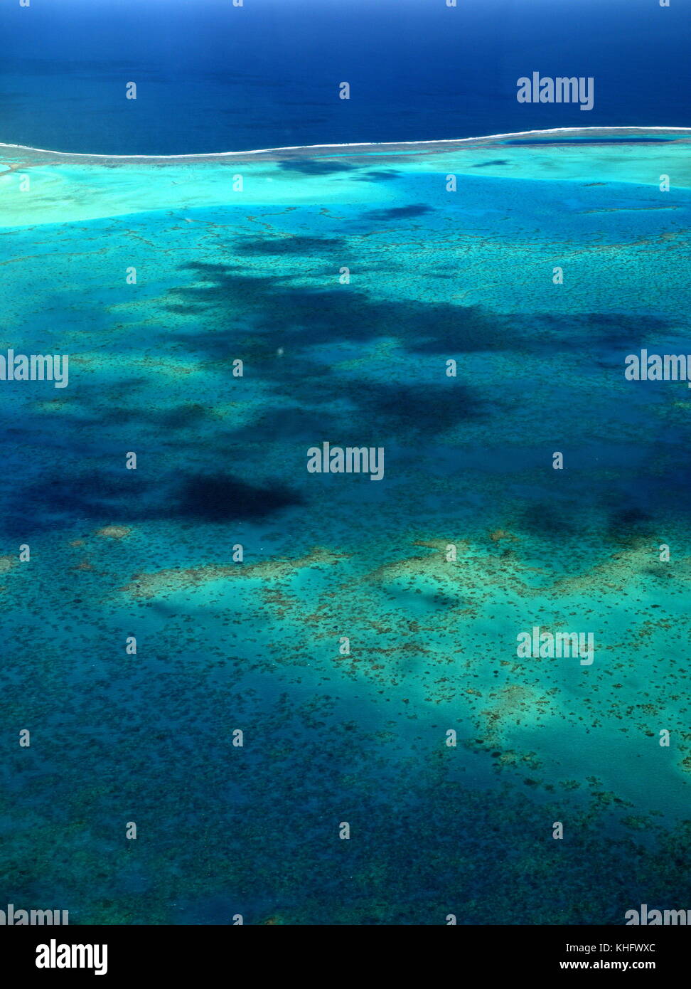 New caledonia lagoon aerial hi-res stock photography and images - Alamy