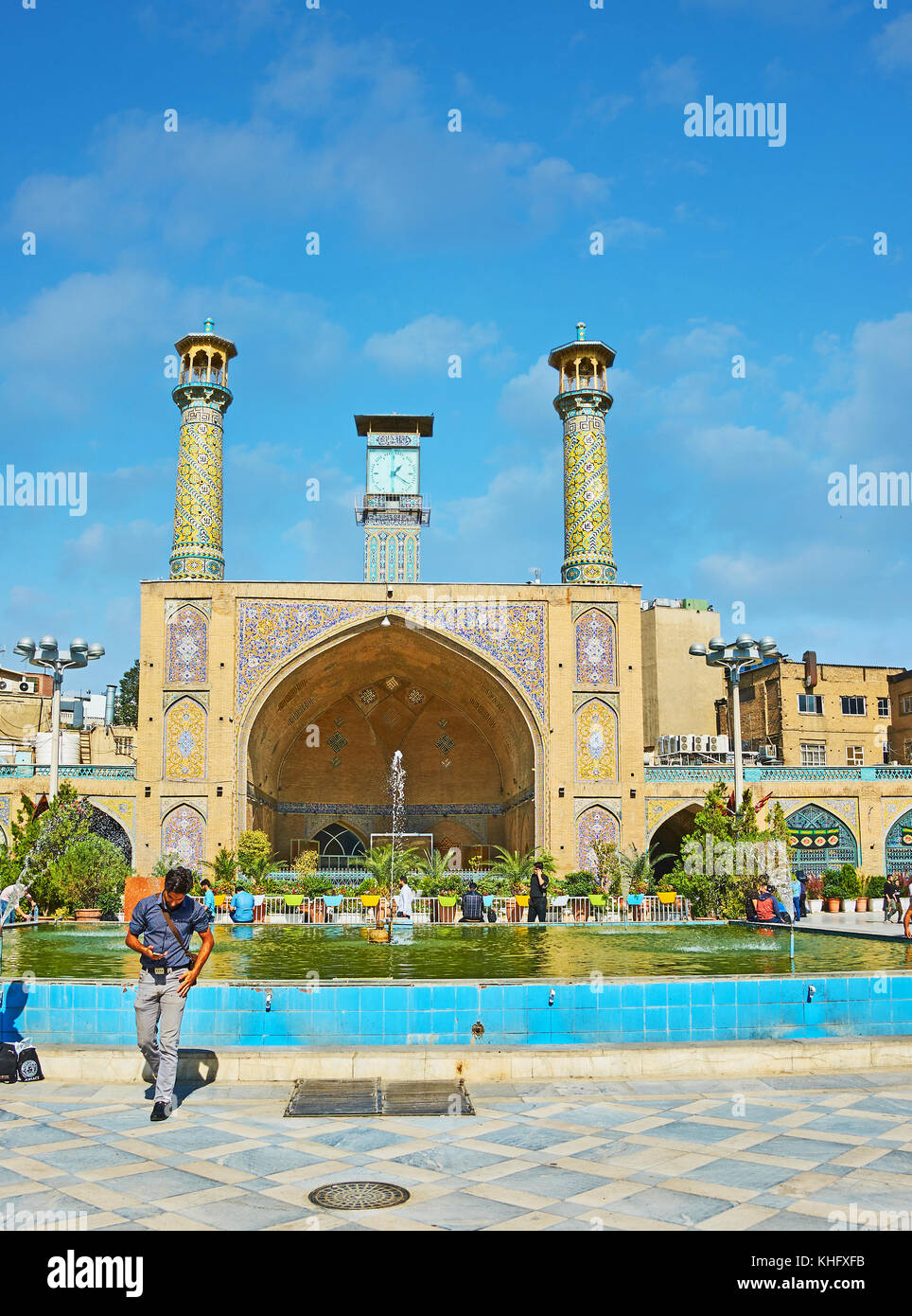 Imam khomeini mosque in tehran hi-res stock photography and images - Alamy