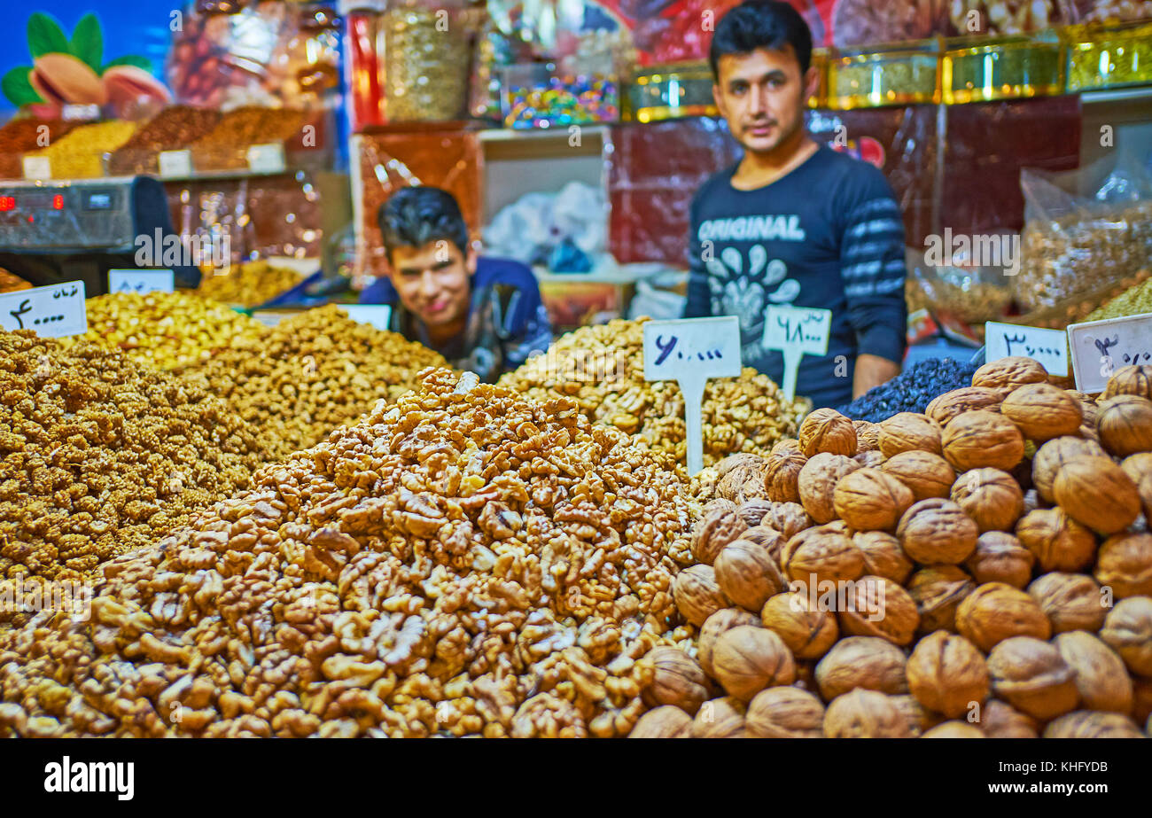 TEHRAN, IRAN - OCTOBER 11, 2017: The market stall in Bab Homayoon ...