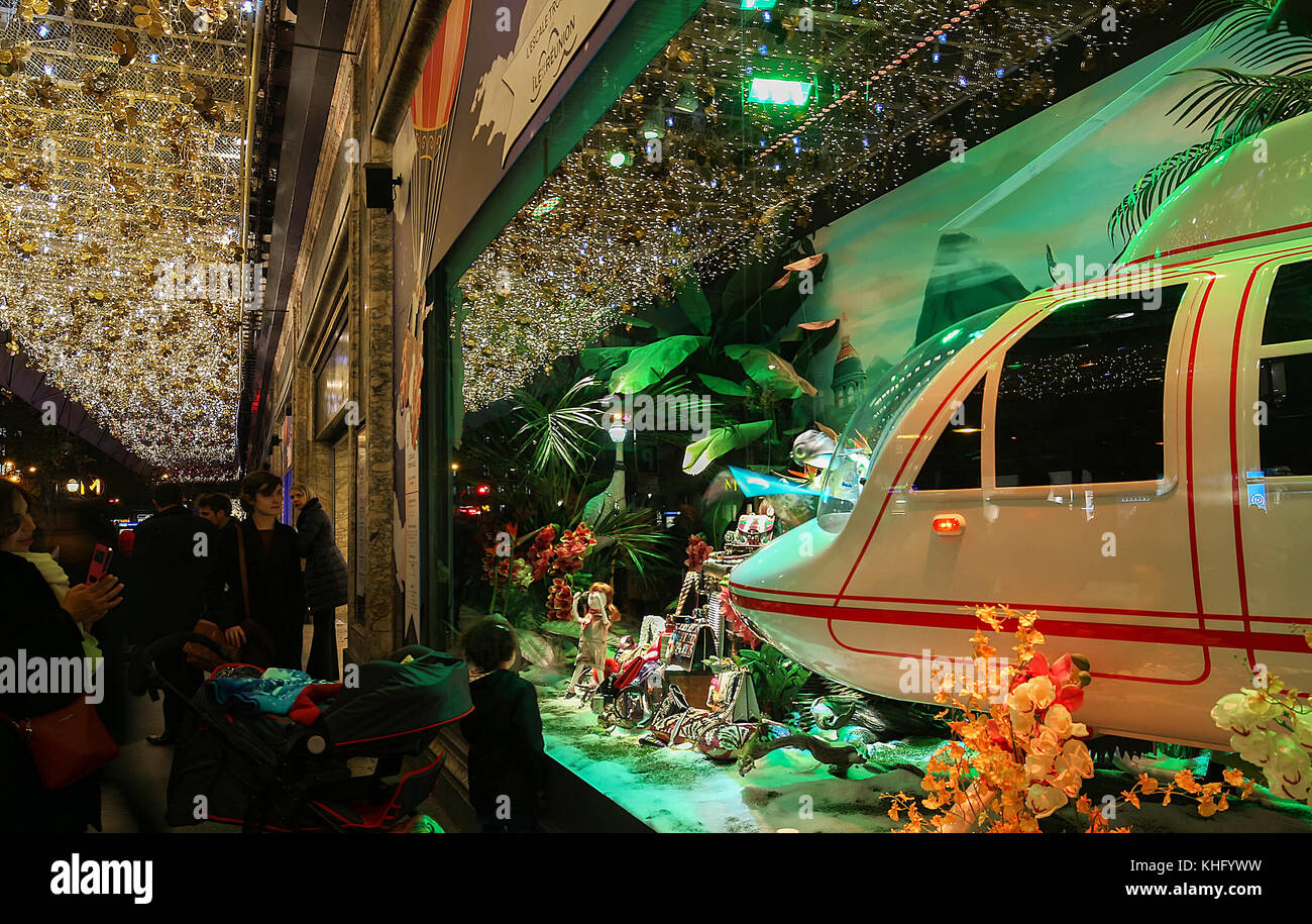 Funny showcase hi-res stock photography and images - Alamy