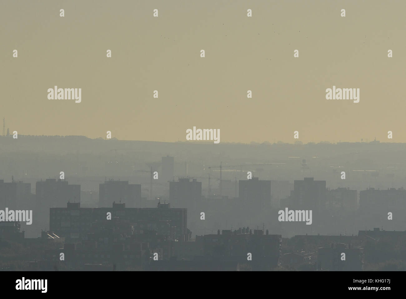 Madrid, Spain. 16th Nov, 2017. Buildings are seen covered with toxic ...