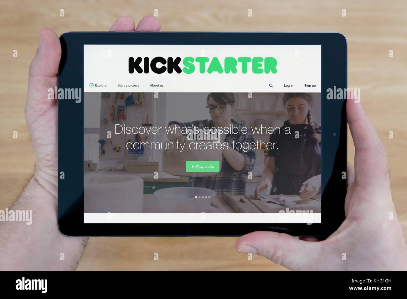 Kickstarter screen hi-res stock photography and images - Alamy