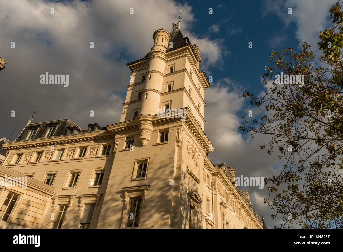 Tower of the Supreme Court building in Paris at sunset Stock Photo - Alamy