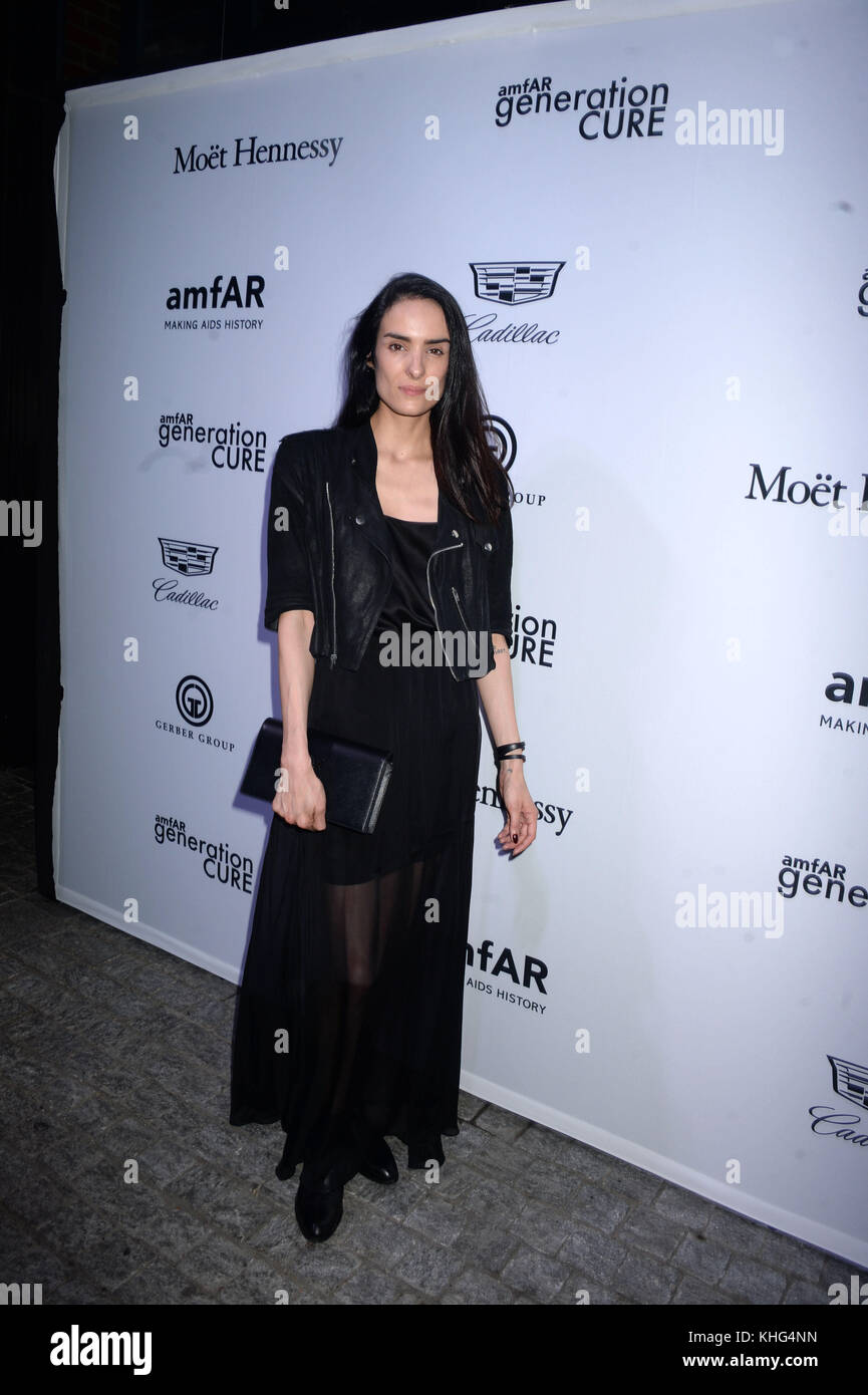 NEW YORK, NY - JUNE 20: Elle Dee attends amfAR generationCURE Solstice ...