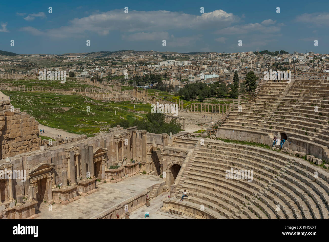 Jerash amphitheatre hi-res stock photography and images - Alamy