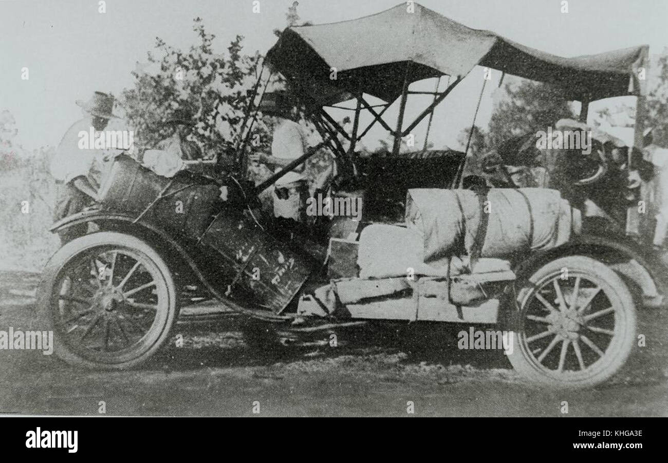 Ford model t assembly line hi-res stock photography and images - Alamy