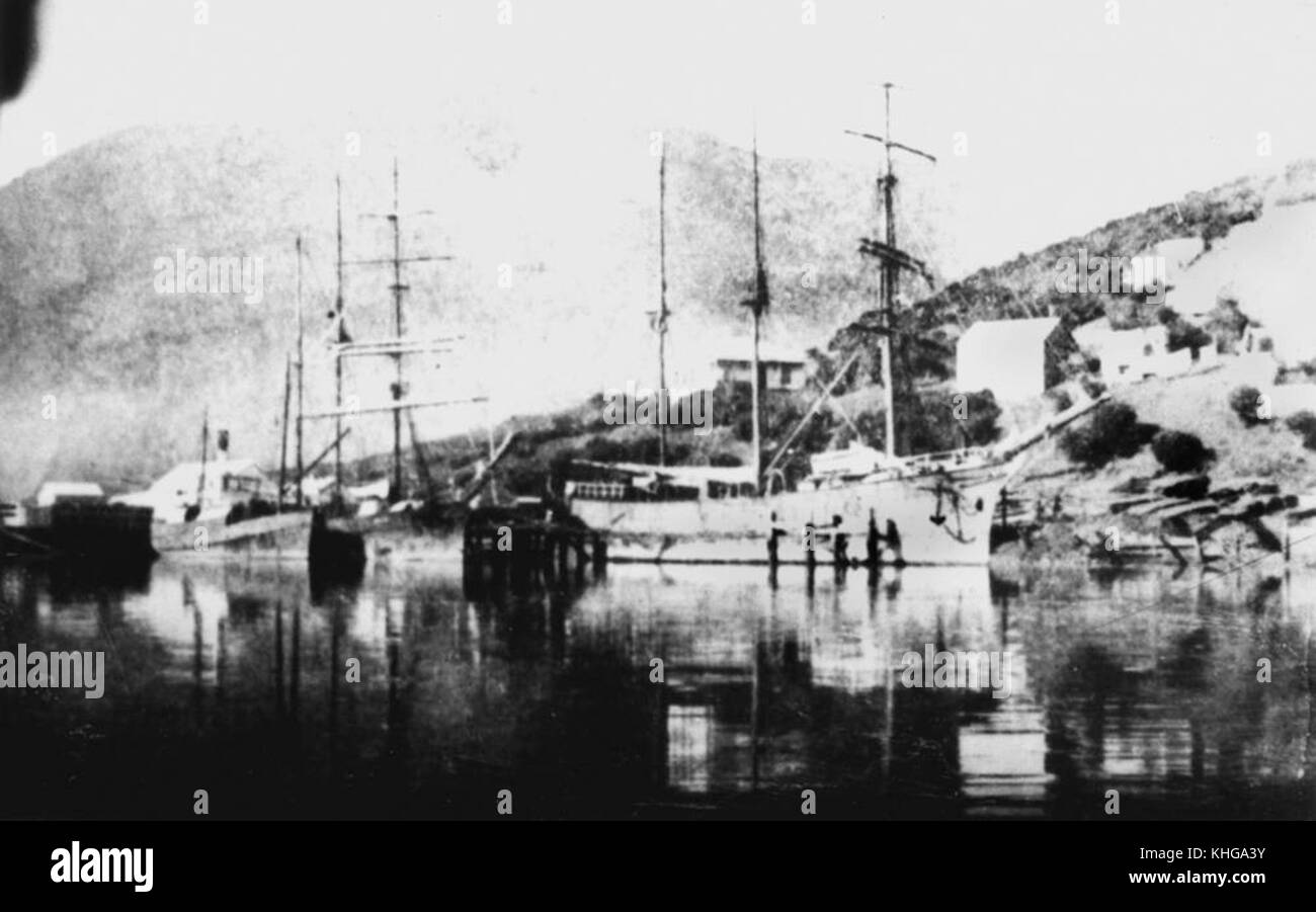 Cargo ship going sailing Black and White Stock Photos & Images - Alamy