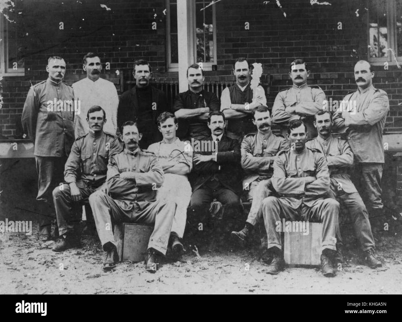2 174807 Goodna Asylum mechanical staff, ca. 1919 Stock Photo - Alamy