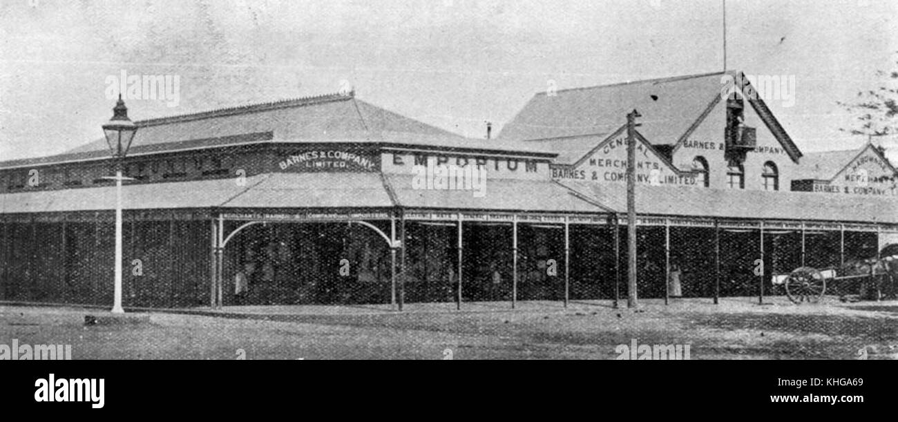 Limited company stores hi-res stock photography and images - Alamy