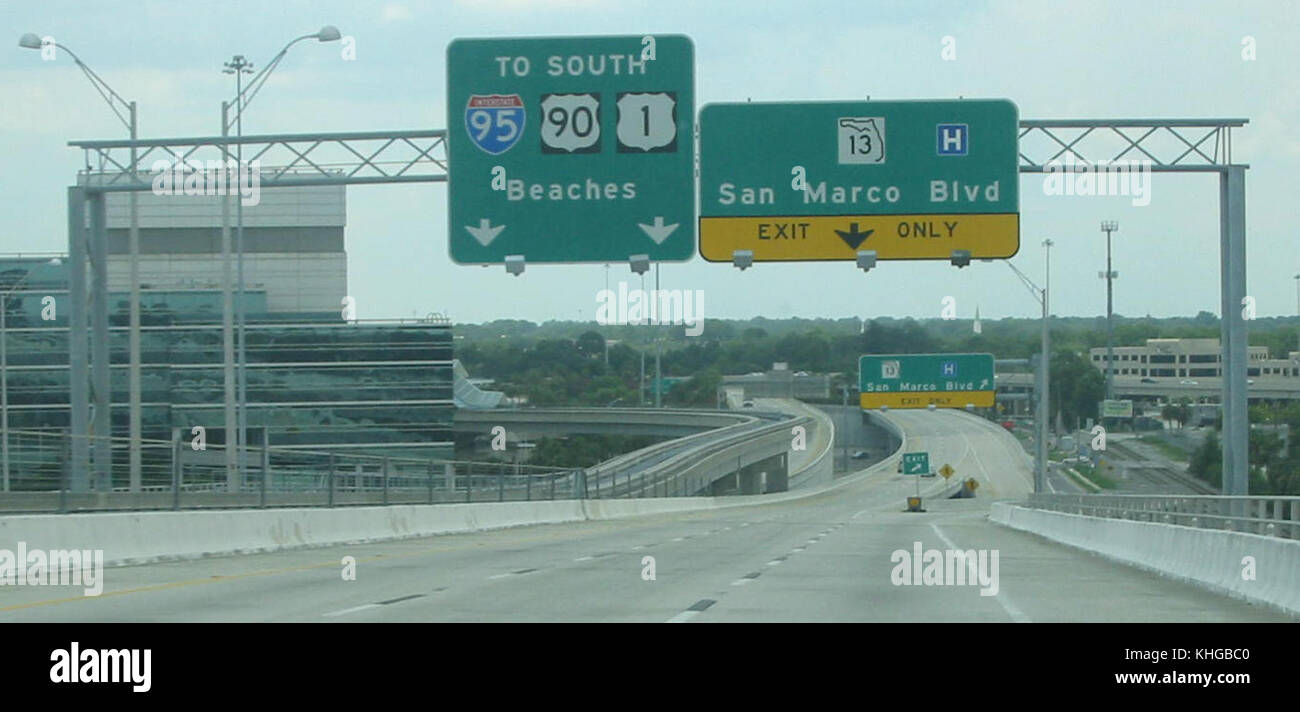 Acosta Bridge, located in Jacksonville, Florida, spans the St. Johns ...