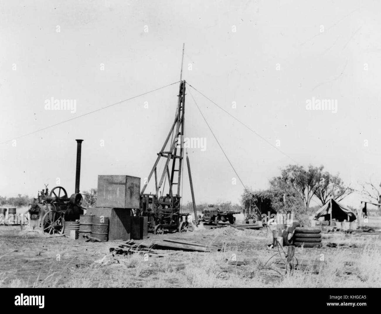 1 152987 Boring plant on Ardmore Station, Queensland, ca. 1938 Stock ...