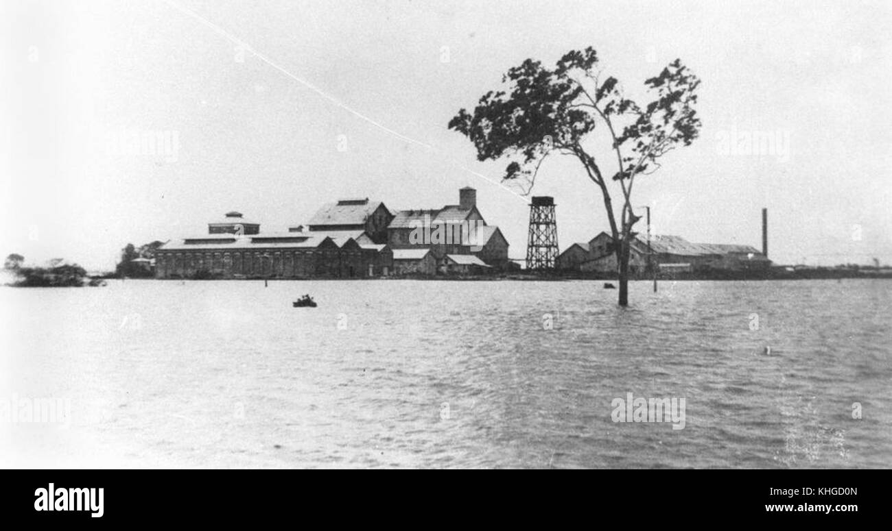 1 394945 Millaquin Sugar Mill in the flood, Bundaberg, 1942 Stock Photo ...