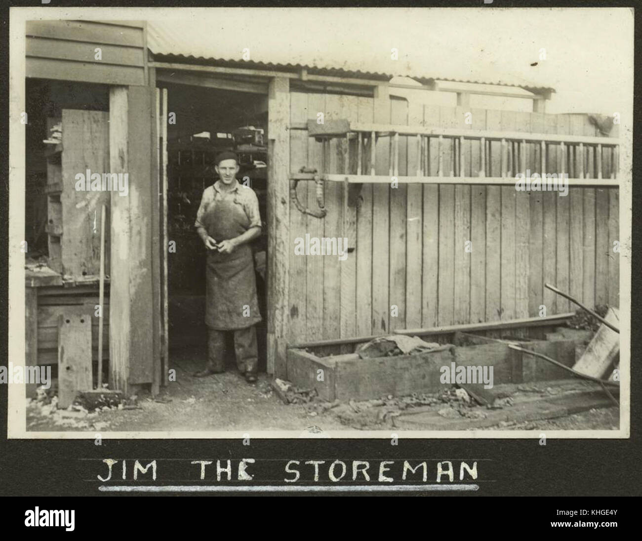 1 242005 Jim the storeman on the Story Bridge construction crew ...