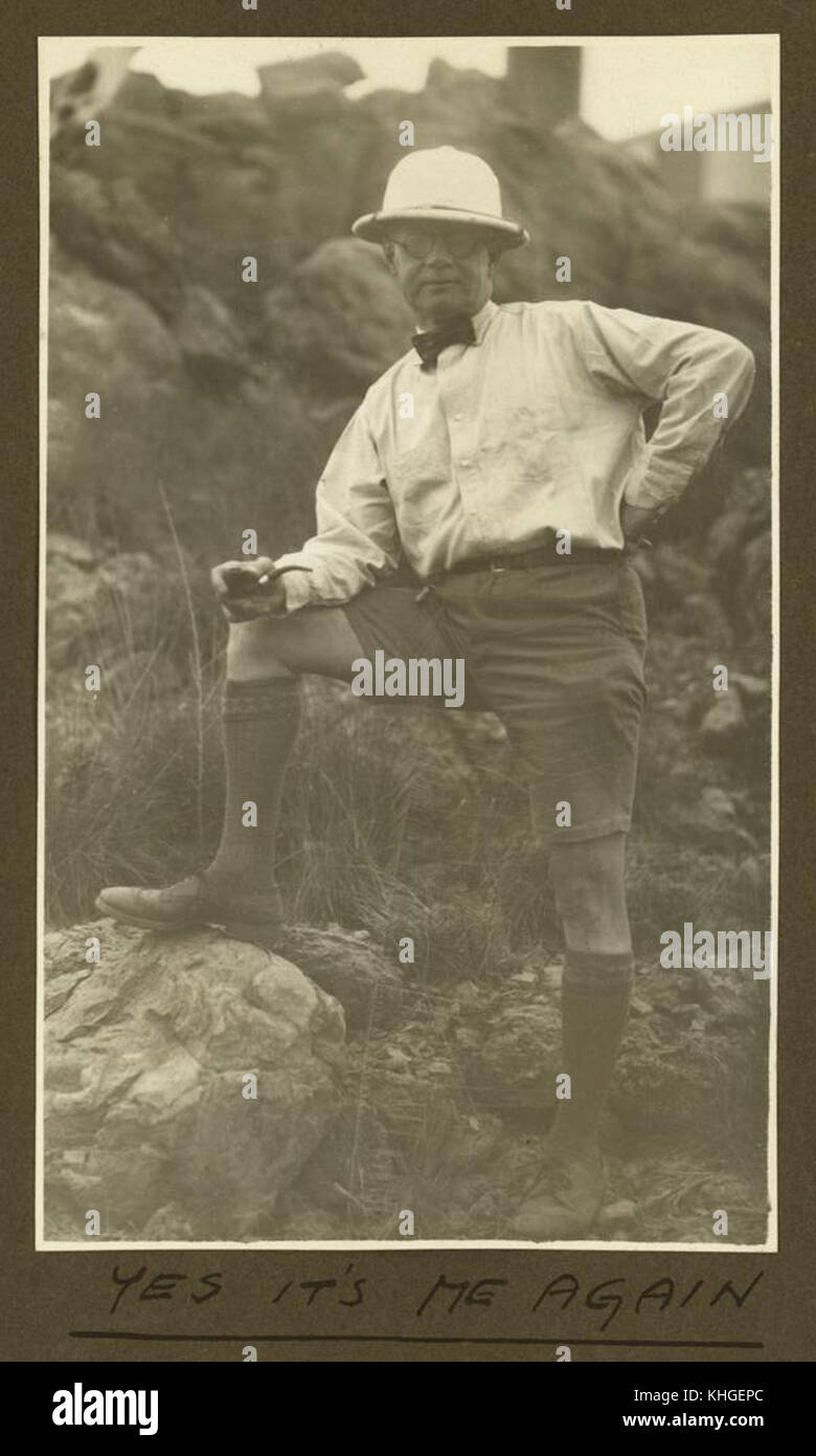 2 256586 American L. Plass, posing at Mt. Isa, 1932 Stock Photo - Alamy