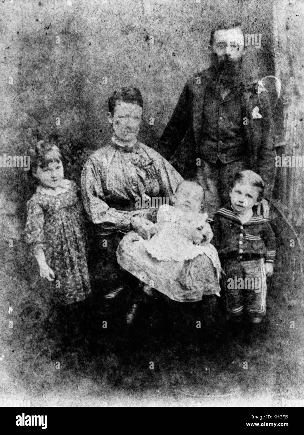 1 74496 Mr and Mrs Wilson with their three children, 1895 Stock Photo ...