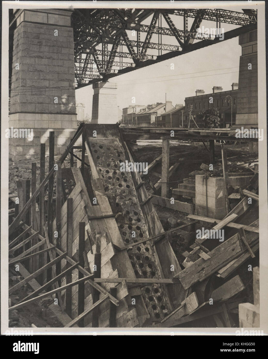 This image shows the structure used to support the cables of the Sydney ...
