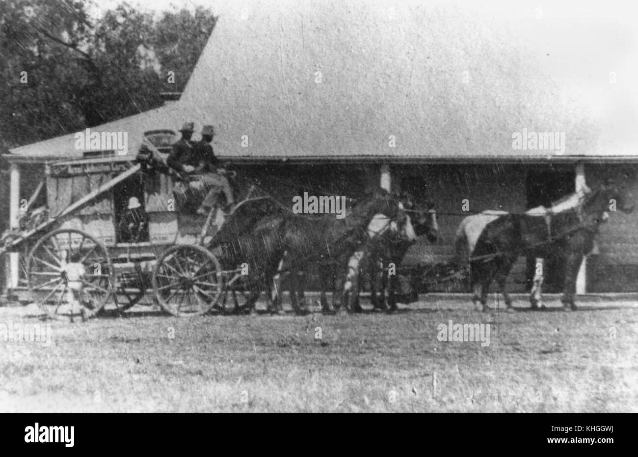 1 81035 Cobb and Co. stagecoach outside a building at Nive Downs ...