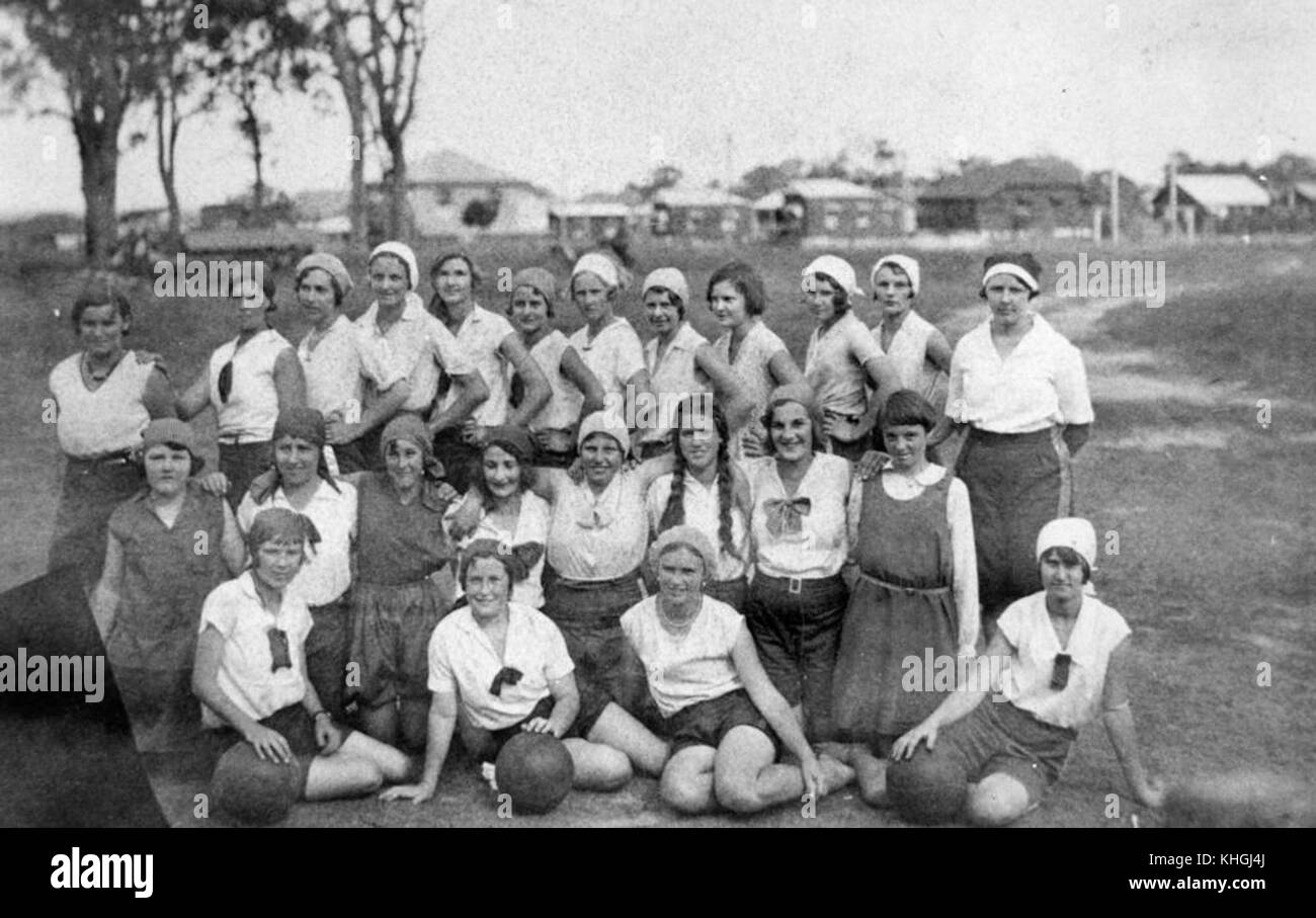 1 188051 Redcliffe netball team, 1930s Stock Photo - Alamy