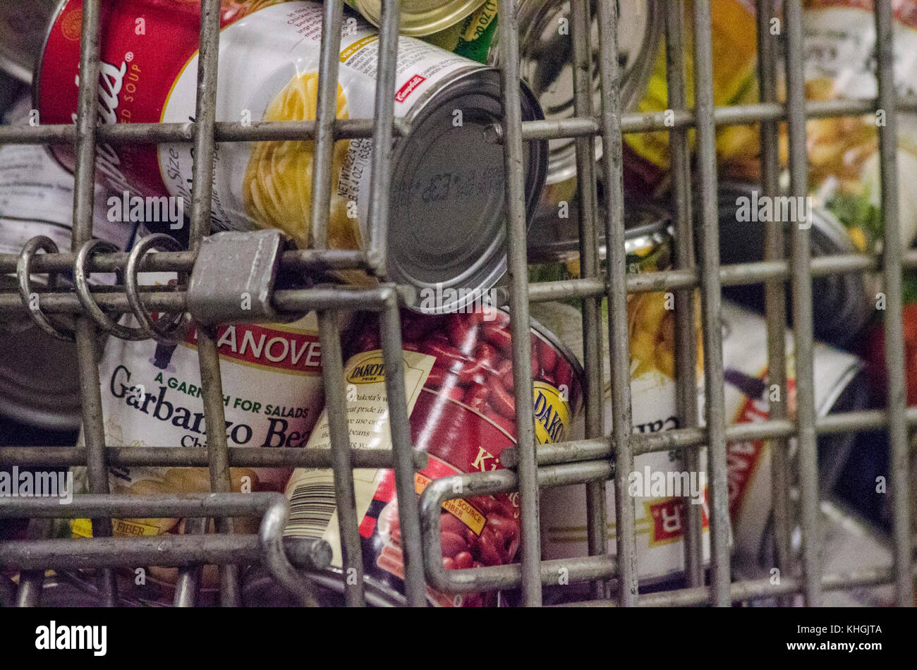 Sorting operations at Capitol Area Food Bank in Washington, D.C. on ...
