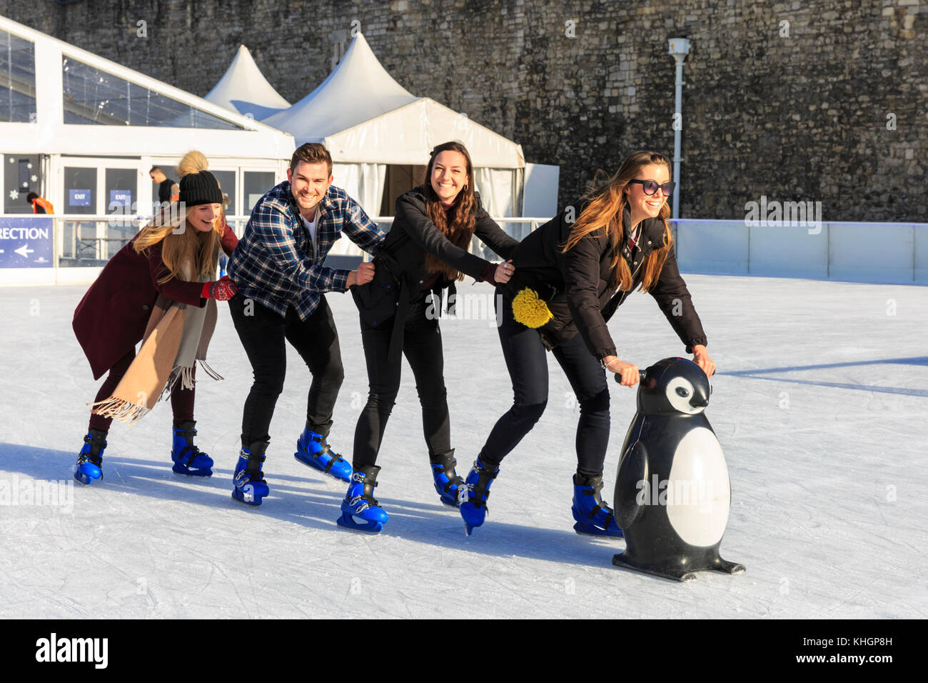 Tower of London, UK. 17th Nov, 2017. People enjoy the first ice skating ...