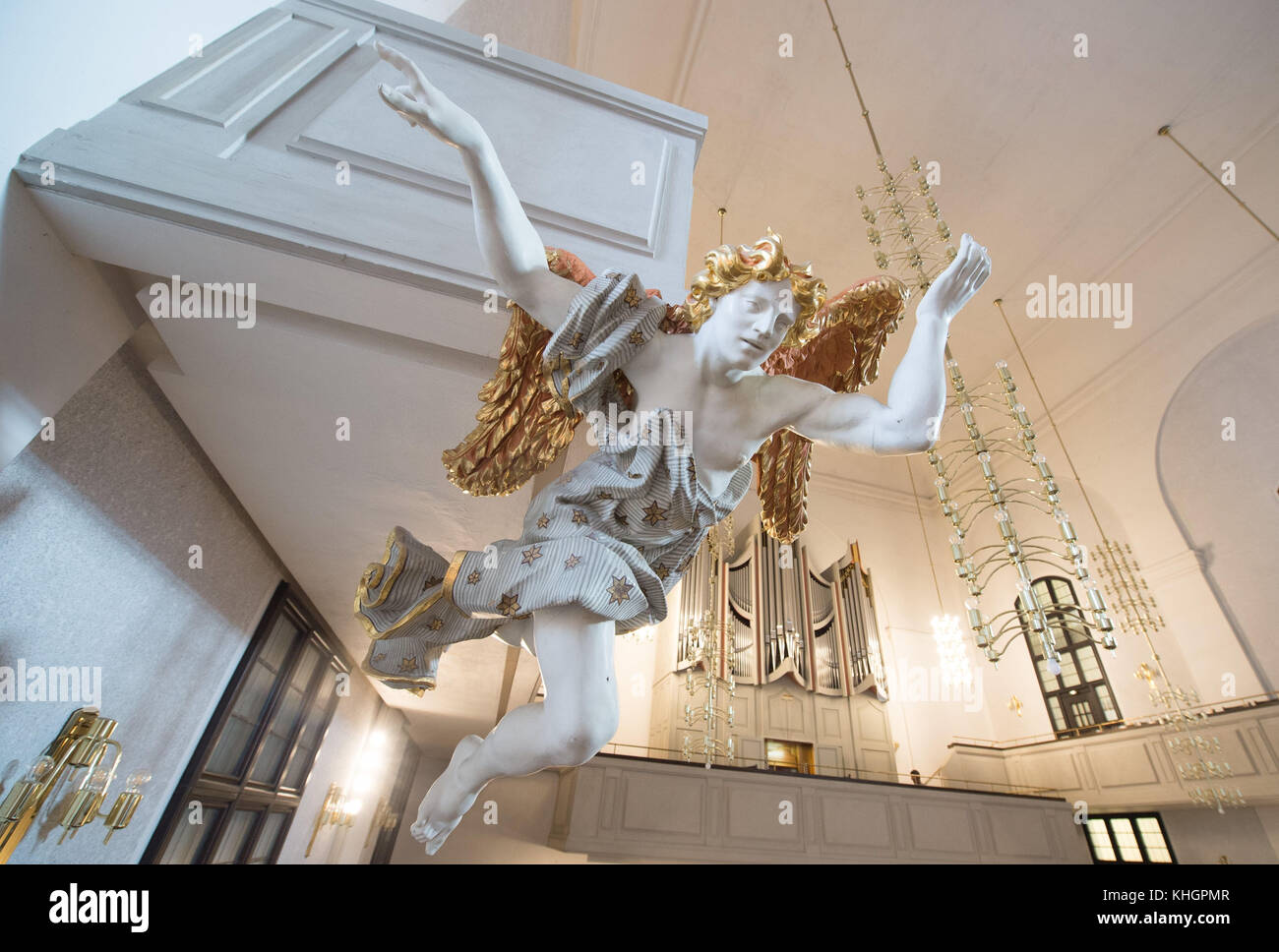 Dresden, Germany. 17th Nov, 2017. An angel figurine in the ...